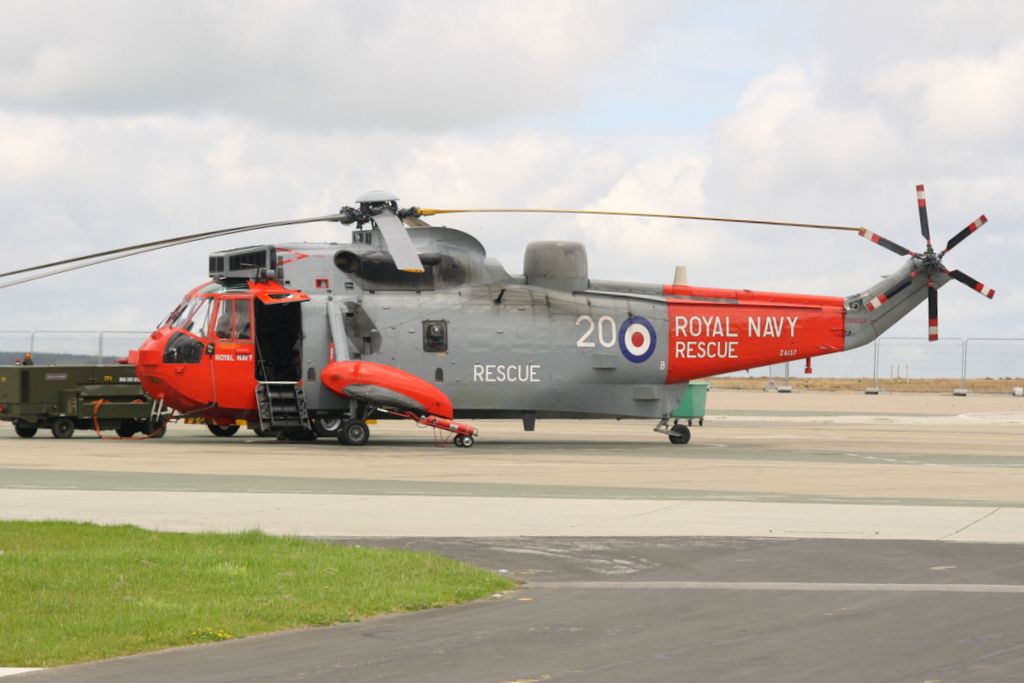 Culdrose 11/7/12 (15 pics) - FighterControl